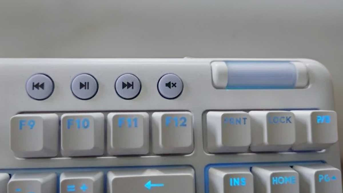 G Aurora Serisinin yıldızı Logitech G715 Lightspeed incelemesi ...