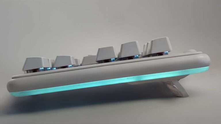 G Aurora Serisinin yıldızı Logitech G715 Lightspeed incelemesi ...